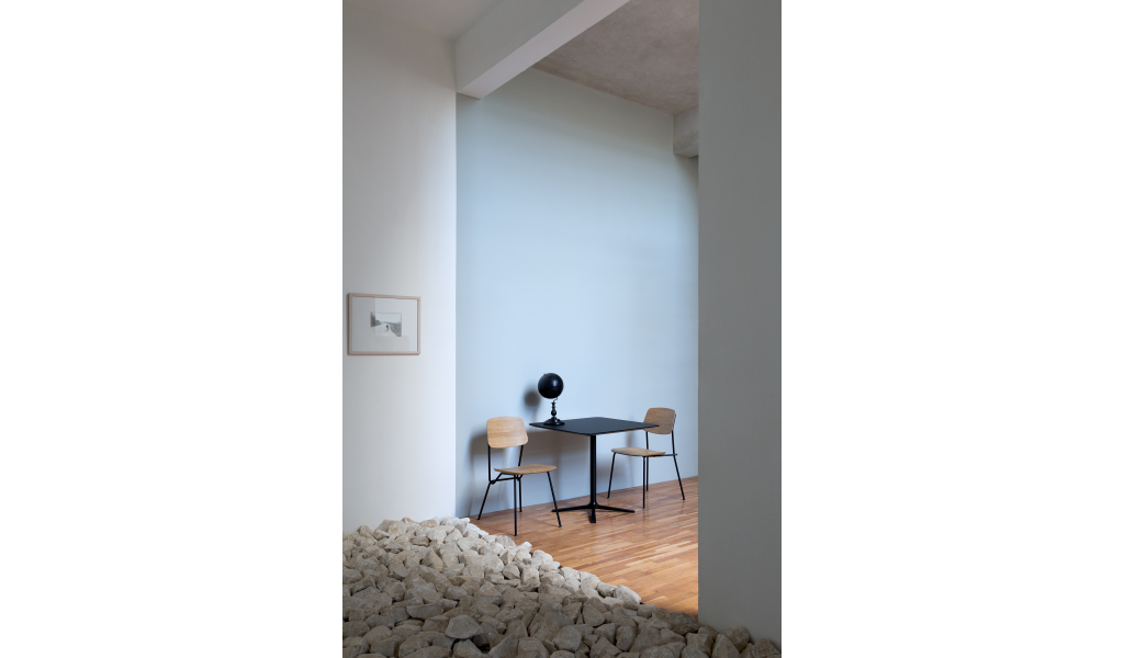 Strain Chair | Konsepti.com