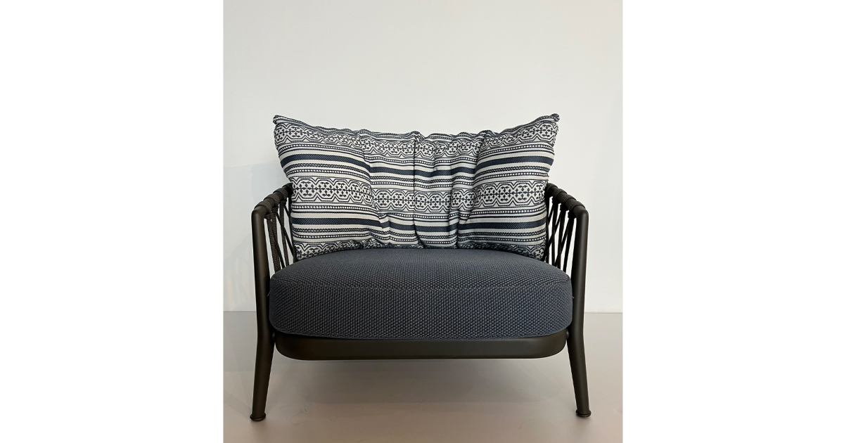 Erica, ex-display | Konsepti.com