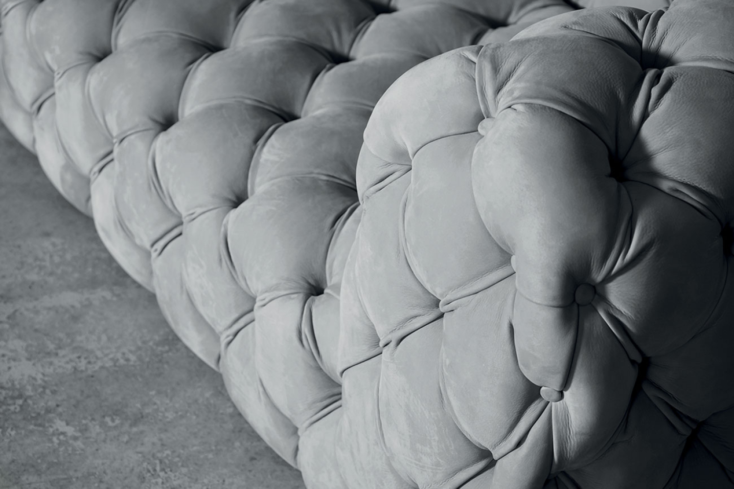 Chester Moon sofa | Konsepti.com