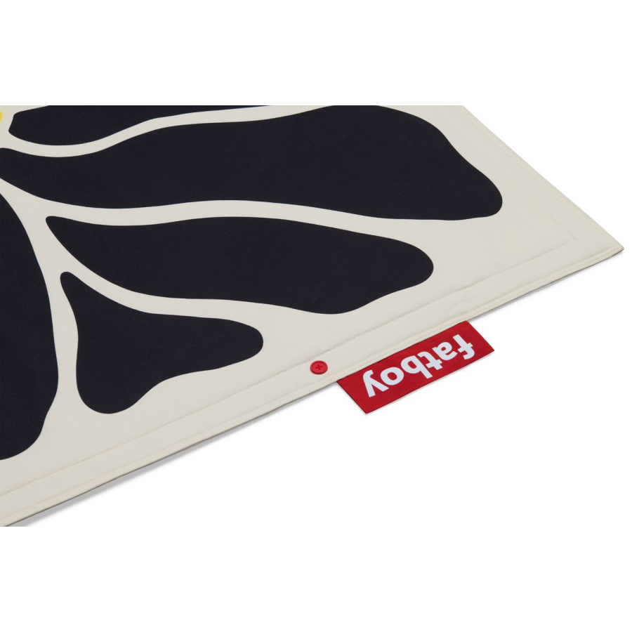 Flying Carpet floral navy / creme | Konsepti.com